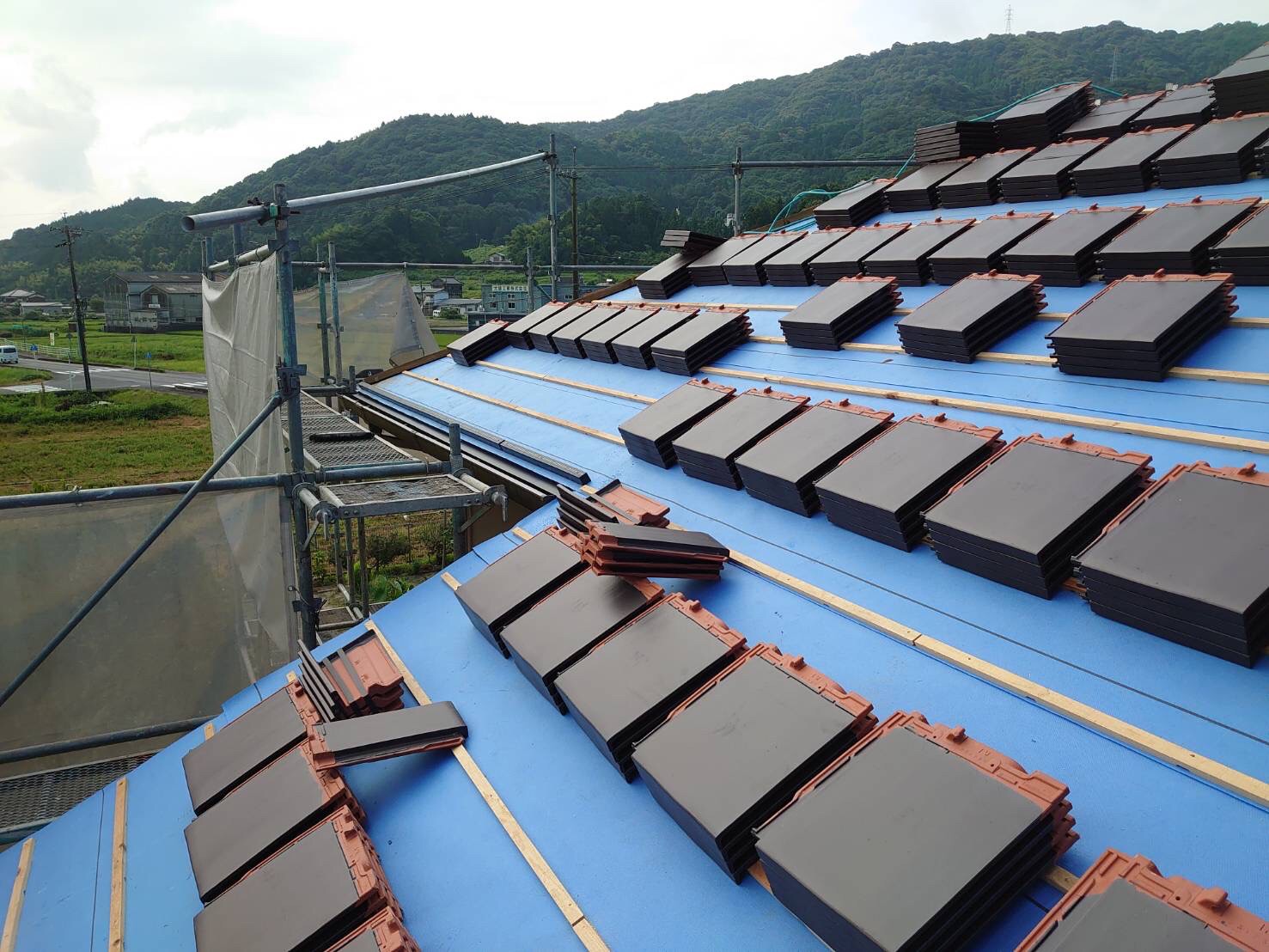 周南市Y様邸屋根葺き替え工事｜ブログ｜新着情報｜（山口県岩国市・周南市の屋根リフォーム・外壁塗装リフォームならやねや職人〈ナガタニ興産〉）